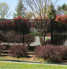 3-Rail Alternating Picket – Gallagher